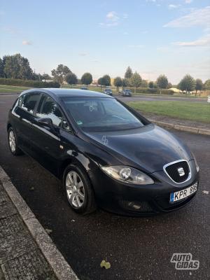 Melns SEAT Leon 2006 Kauņa, ar dzinēja tilpumu 2.00 L un nobraukumu 276 tūkst. km par 999 €, foto  vietnē AUTOMOTO.COM.LV