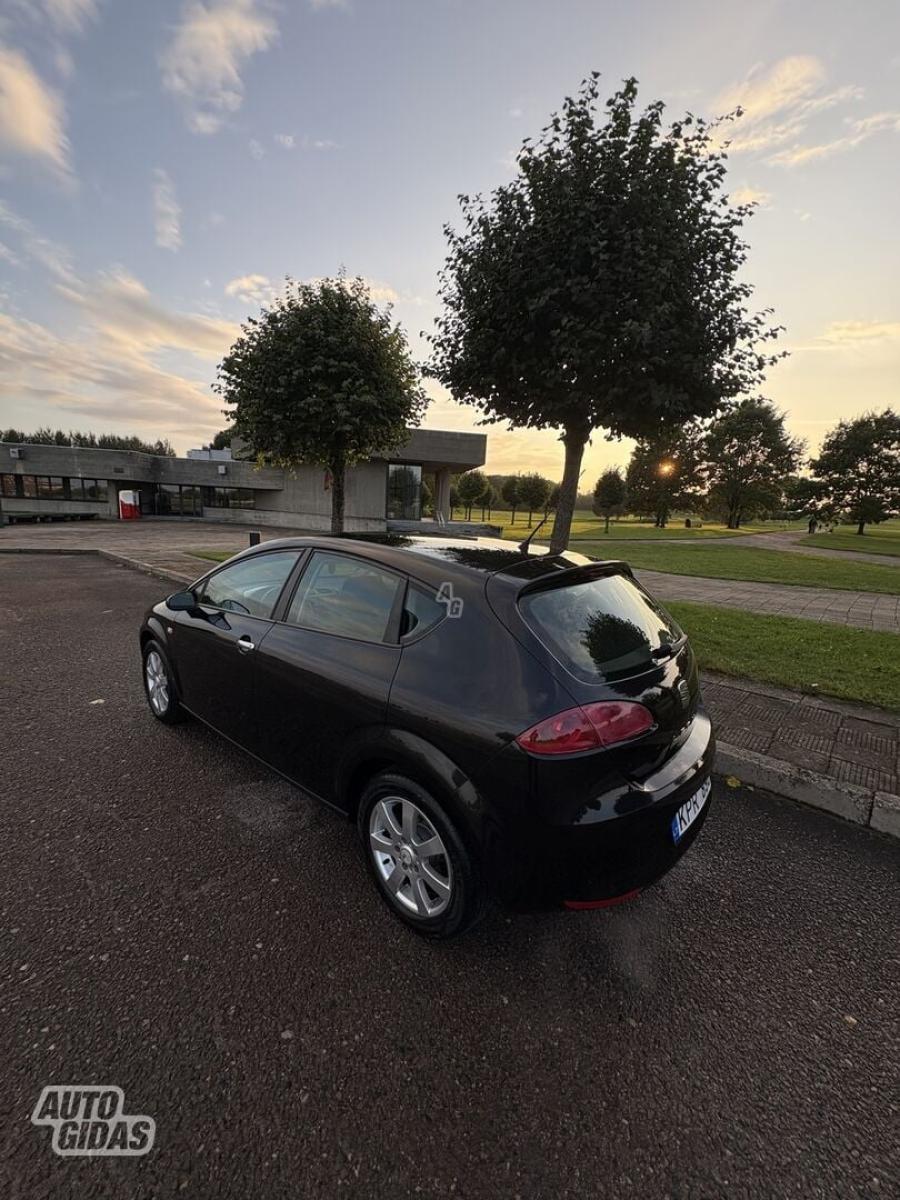 Melns SEAT Leon 2006 Kauņa, ar dzinēja tilpumu 2.00 L un nobraukumu 276 tūkst. km par 999 €, foto 11 vietnē AUTOMOTO.COM.LV