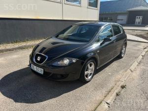 Melns SEAT Leon 2006 Cēsis, ar dzinēja tilpumu 1.90 L un nobraukumu 288 tūkst. km par 1200 €, foto 4 vietnē AUTOMOTO.COM.LV