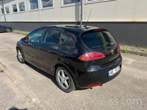 Melns SEAT Leon 2006 Cēsis, ar dzinēja tilpumu 1.90 L un nobraukumu 288 tūkst. km par 1200 €, foto 6 vietnē AUTOMOTO.COM.LV