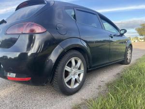 Melns SEAT Leon 2006 Utena, ar dzinēja tilpumu 1.97 L un nobraukumu 430 tūkst. km par 999 €, foto 3 vietnē AUTOMOTO.COM.LV