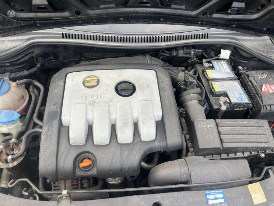 Melns SEAT Leon 2006 Utena, ar dzinēja tilpumu 1.97 L un nobraukumu 430 tūkst. km par 999 €, foto 12 vietnē AUTOMOTO.COM.LV
