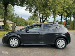 Melns SEAT Leon 2006 Panevēža, ar dzinēja tilpumu 2.00 L un nobraukumu 343 tūkst. km par 850 €, foto 5 vietnē AUTOMOTO.COM.LV