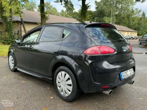Melns SEAT Leon 2006 Panevēža, ar dzinēja tilpumu 2.00 L un nobraukumu 343 tūkst. km par 850 €, foto 8 vietnē AUTOMOTO.COM.LV