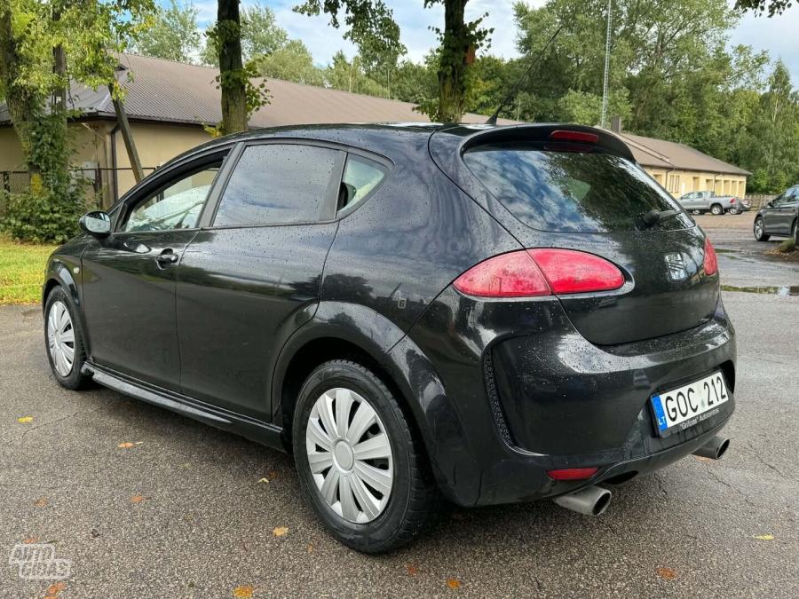 Melns SEAT Leon 2006 Panevēža, ar dzinēja tilpumu 2.00 L un nobraukumu 343 tūkst. km par 850 €, foto 8 vietnē AUTOMOTO.COM.LV