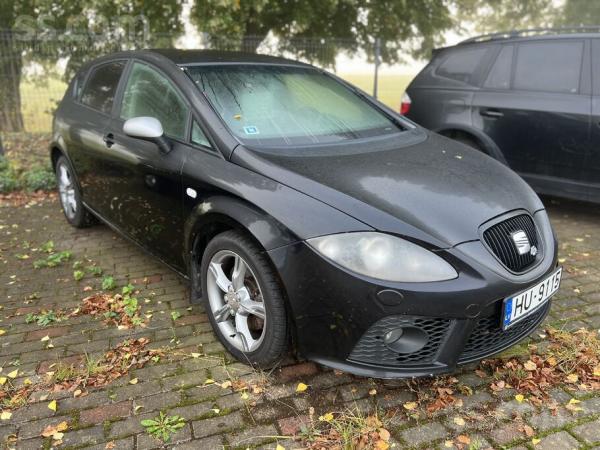 Melns SEAT Leon 2007 Talsi, ar dzinēja tilpumu 2.00 L un nobraukumu 368 tūkst. km par 1999 €, foto 2 vietnē AUTOMOTO.COM.LV