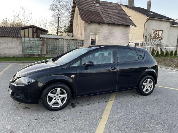 Black SEAT Leon 2007 in Vilnius, with an engine capacity of 1.97 L and mileage of 406 thousand km for 1750 €, photo 3 on AUTOMOTO.COM.LV