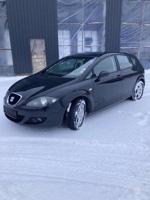 Melns SEAT Leon 2007 Rokiškis, ar dzinēja tilpumu 1.60 L un nobraukumu 225 tūkst. km par 2100 €, foto 2 vietnē AUTOMOTO.COM.LV