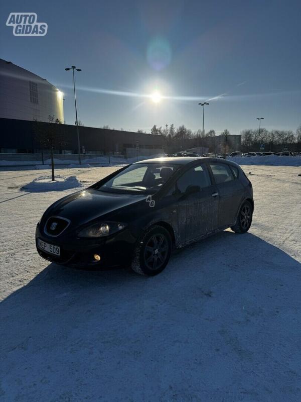 Black SEAT Leon 2007 in Panevezys, with an engine capacity of 1.90 L and mileage of 416 thousand km for 1500 €, photo 7 on AUTOMOTO.COM.LV