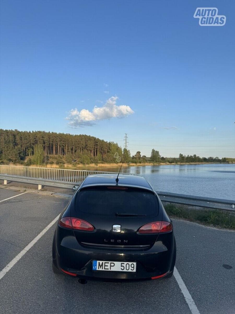 Melns SEAT Leon 2007 Panevēža, ar dzinēja tilpumu 1.90 L un nobraukumu 416 tūkst. km par 1500 €, foto 13 vietnē AUTOMOTO.COM.LV