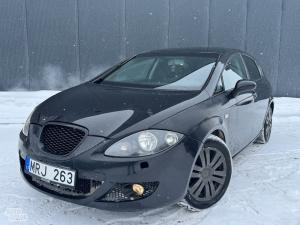 Black SEAT Leon 2007 in Panevezys, with an engine capacity of 2.00 L and mileage of 408 thousand km for 1750 €, photo 2 on AUTOMOTO.COM.LV