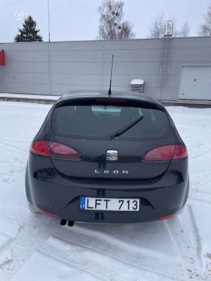 Black SEAT Leon 2007 in Alytus, with an engine capacity of 1.97 L and mileage of 390 thousand km for 1800 €, photo 6 on AUTOMOTO.COM.LV