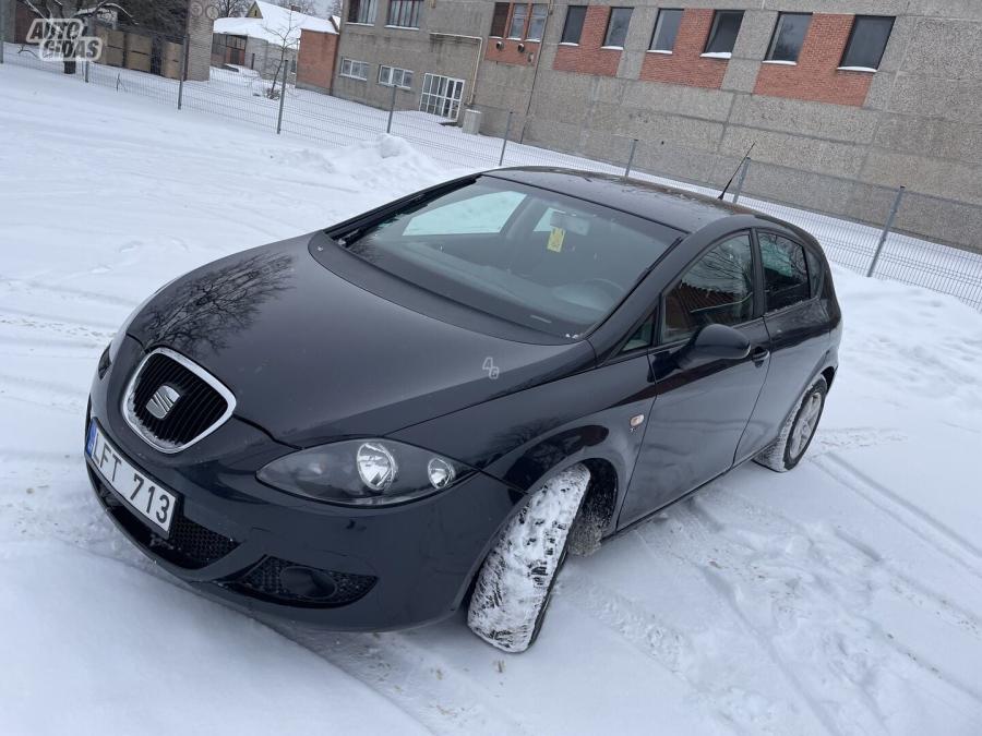 Black SEAT Leon 2007 in Alytus, with an engine capacity of 2.00 L and mileage of 390 thousand km for 1800 €, photo 10 on AUTOMOTO.COM.LV
