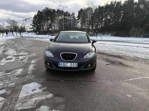 Melns SEAT Leon 2007 Viļņa, ar dzinēja tilpumu 1.98 L un nobraukumu 323 tūkst. km par 1900 €, foto 1 vietnē AUTOMOTO.COM.LV