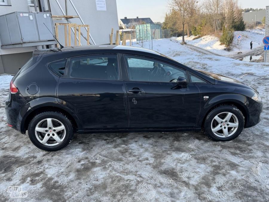 Melns SEAT Leon 2007 Kauņa, ar dzinēja tilpumu 2.00 L un nobraukumu 390 tūkst. km par 2250 €, foto 12 vietnē AUTOMOTO.COM.LV