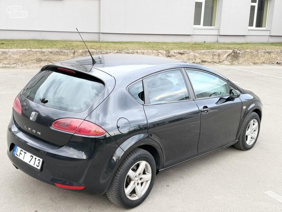 Melns SEAT Leon 2007 Kauņa, ar dzinēja tilpumu 2.00 L un nobraukumu 390 tūkst. km par 2100 €, foto 12 vietnē AUTOMOTO.COM.LV