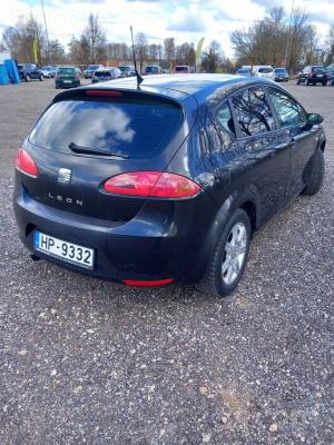 Black SEAT Leon 2007 in Cesis, with an engine capacity of 1.60 L and mileage of 263 thousand km for 1650 €, photo 5 on AUTOMOTO.COM.LV