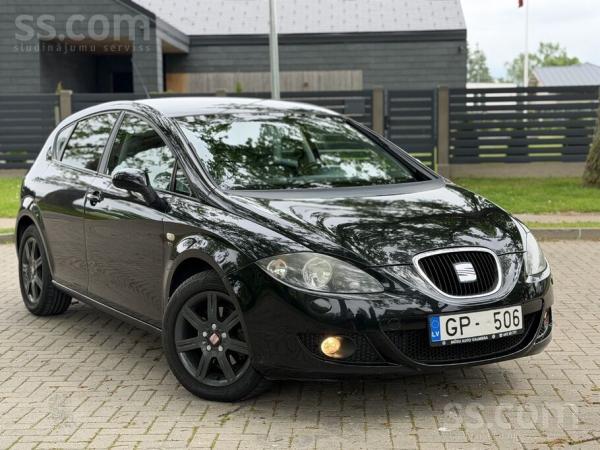 Melns SEAT Leon 2007 Valmiera, ar dzinēja tilpumu 1.90 L un nobraukumu 175 tūkst. km par 2690 €, foto 1 vietnē AUTOMOTO.COM.LV