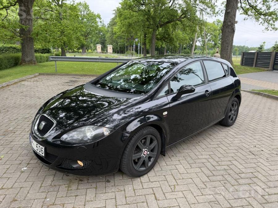 Melns SEAT Leon 2007 Valmiera, ar dzinēja tilpumu 1.90 L un nobraukumu 175 tūkst. km par 2690 €, foto 8 vietnē AUTOMOTO.COM.LV