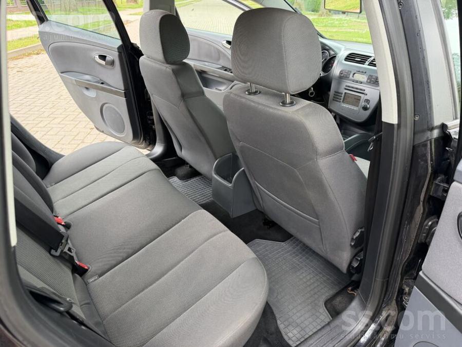 Melns SEAT Leon 2007 Valmiera, ar dzinēja tilpumu 1.90 L un nobraukumu 175 tūkst. km par 2690 €, foto 13 vietnē AUTOMOTO.COM.LV