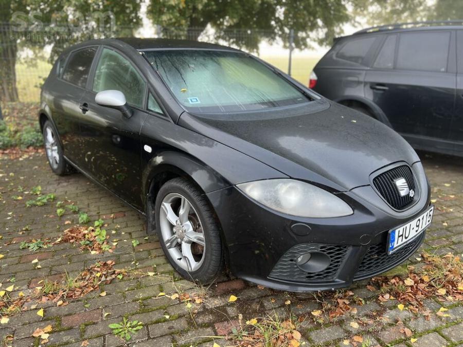 Melns SEAT Leon 2007 Talsi, ar dzinēja tilpumu 2.00 L un nobraukumu 368 tūkst. km par 1999 €, foto 3 vietnē AUTOMOTO.COM.LV