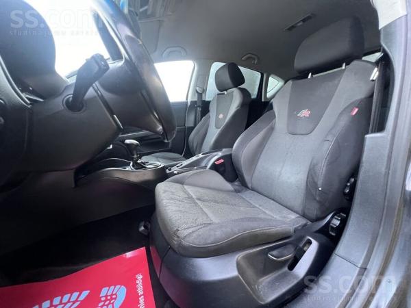 Melns SEAT Leon 2007 Talsi, ar dzinēja tilpumu 2.00 L un nobraukumu 368 tūkst. km par 1999 €, foto 5 vietnē AUTOMOTO.COM.LV