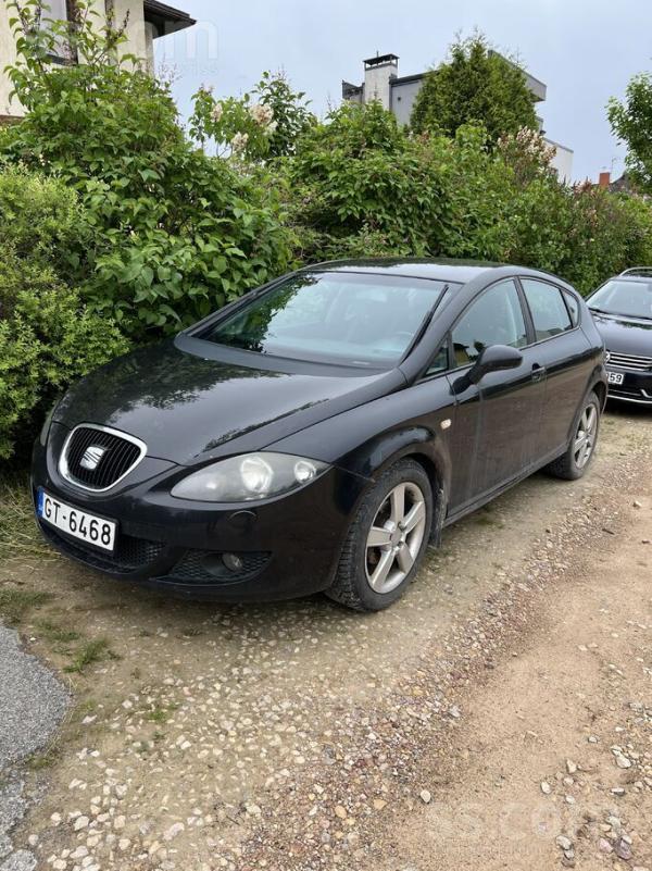 Melns SEAT Leon 2007 Rīga, ar dzinēja tilpumu 1.90 L un nobraukumu 369 tūkst. km par 1400 €, foto 1 vietnē AUTOMOTO.COM.LV