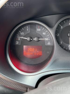 Black SEAT Leon 2007 in Riga, with an engine capacity of 1.90 L and mileage of 369 thousand km for 1400 €, photo 6 on AUTOMOTO.COM.LV