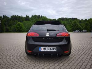 Black SEAT Leon 2007 in Vilnius, with an engine capacity of 1.98 L and mileage of 309 thousand km for 4100 €, photo 7 on AUTOMOTO.COM.LV