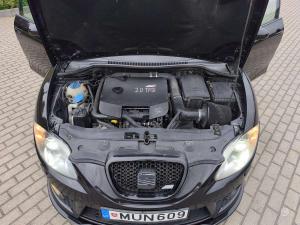 Black SEAT Leon 2007 in Vilnius, with an engine capacity of 1.98 L and mileage of 309 thousand km for 4100 €, photo 9 on AUTOMOTO.COM.LV