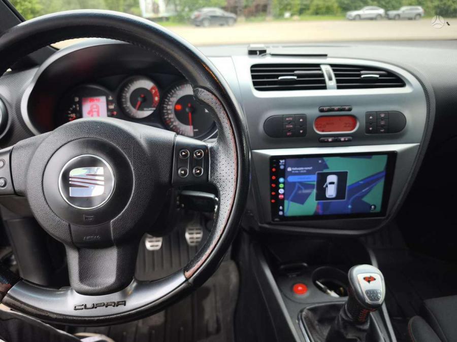 Black SEAT Leon 2007 in Vilnius, with an engine capacity of 1.98 L and mileage of 309 thousand km for 4100 €, photo 12 on AUTOMOTO.COM.LV
