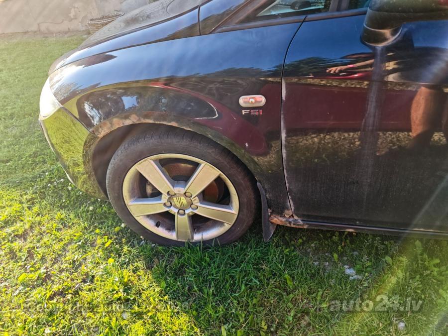 Melns SEAT Leon 2007 Pērnava, ar dzinēja tilpumu 2.00 L un nobraukumu 331 tūkst. km par 1499 €, foto 5 vietnē AUTOMOTO.COM.LV