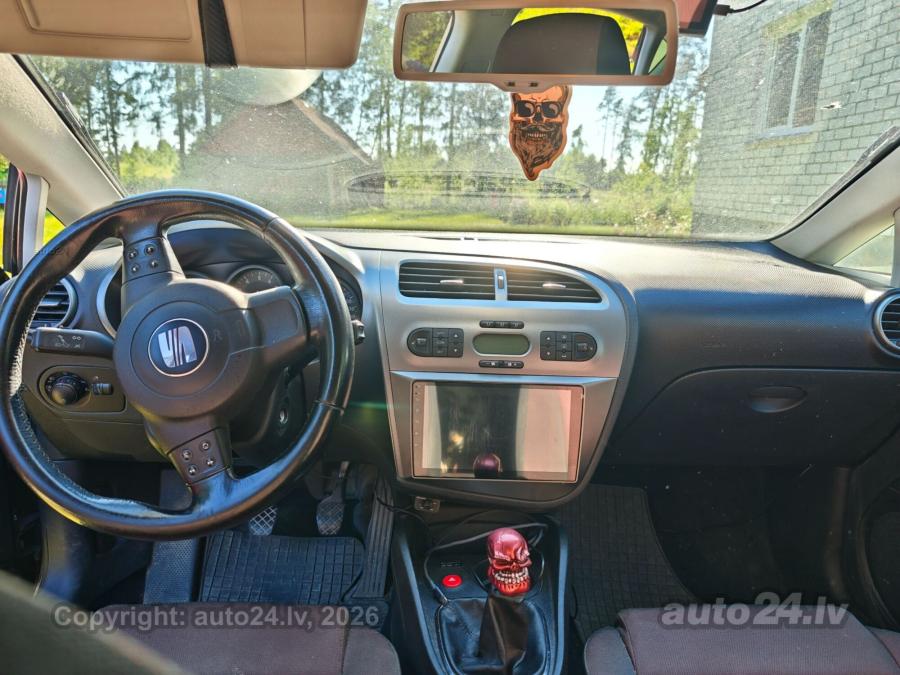 Melns SEAT Leon 2007 Pērnava, ar dzinēja tilpumu 2.00 L un nobraukumu 331 tūkst. km par 1499 €, foto 6 vietnē AUTOMOTO.COM.LV