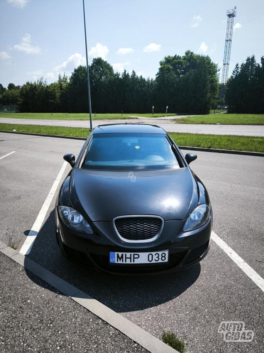 Melns SEAT Leon 2007 Panevēža, ar dzinēja tilpumu 1.60 L un nobraukumu 205 tūkst. km par 1200 €, foto 1 vietnē AUTOMOTO.COM.LV