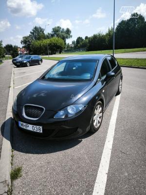 Melns SEAT Leon 2007 Panevēža, ar dzinēja tilpumu 1.60 L un nobraukumu 205 tūkst. km par 1200 €, foto 3 vietnē AUTOMOTO.COM.LV