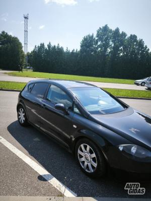 Melns SEAT Leon 2007 Panevēža, ar dzinēja tilpumu 1.60 L un nobraukumu 205 tūkst. km par 1200 €, foto 5 vietnē AUTOMOTO.COM.LV