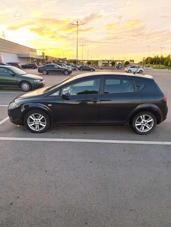 Melns SEAT Leon 2007 Kauņa, ar dzinēja tilpumu 1.90 L un nobraukumu 328 tūkst. km par 1400 €, foto 10 vietnē AUTOMOTO.COM.LV