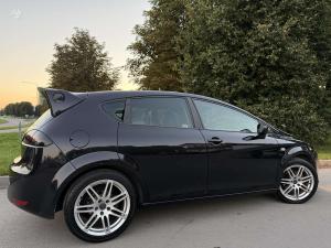Black SEAT Leon 2007 in Kaunas, with an engine capacity of 1.97 L and mileage of 378 thousand km for 3500 €, photo 19 on AUTOMOTO.COM.LV
