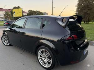 Black SEAT Leon 2007 in Kaunas, with an engine capacity of 1.97 L and mileage of 378 thousand km for 3500 €, photo 22 on AUTOMOTO.COM.LV