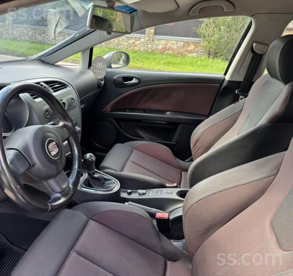 Melns SEAT Leon 2007 Jelgava, ar dzinēja tilpumu 1.90 L un nobraukumu 367 tūkst. km par 1150 €, foto 7 vietnē AUTOMOTO.COM.LV
