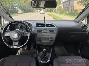 Melns SEAT Leon 2007 Jelgava, ar dzinēja tilpumu 1.90 L un nobraukumu 367 tūkst. km par 1150 €, foto 9 vietnē AUTOMOTO.COM.LV