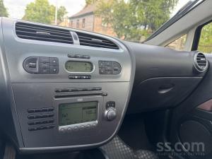 Melns SEAT Leon 2007 Jelgava, ar dzinēja tilpumu 1.90 L un nobraukumu 367 tūkst. km par 1150 €, foto 11 vietnē AUTOMOTO.COM.LV