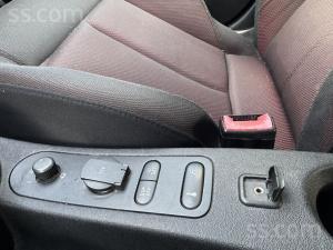 Melns SEAT Leon 2007 Jelgava, ar dzinēja tilpumu 1.90 L un nobraukumu 367 tūkst. km par 1150 €, foto 14 vietnē AUTOMOTO.COM.LV