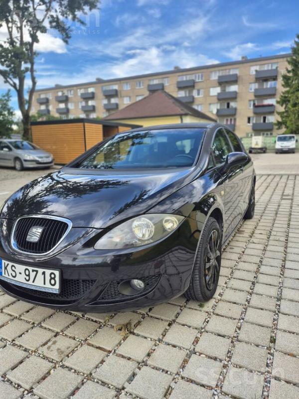 Black SEAT Leon 2007 in Dobele, with an engine capacity of 1.60 L and mileage of 238 thousand km for 1550 €, photo 3 on AUTOMOTO.COM.LV