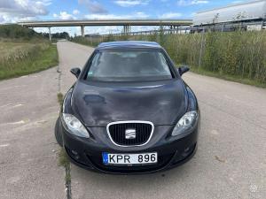 Melns SEAT Leon 2007 Kauņa, ar dzinēja tilpumu 1.96 L un nobraukumu 277 tūkst. km par 1350 €, foto 3 vietnē AUTOMOTO.COM.LV