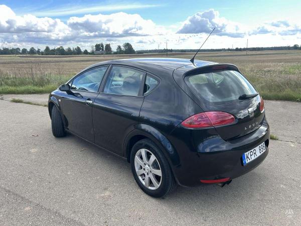 Melns SEAT Leon 2007 Kauņa, ar dzinēja tilpumu 1.96 L un nobraukumu 277 tūkst. km par 1350 €, foto 8 vietnē AUTOMOTO.COM.LV