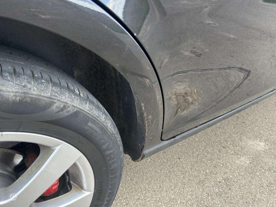 Melns SEAT Leon 2007 Kauņa, ar dzinēja tilpumu 1.96 L un nobraukumu 277 tūkst. km par 1350 €, foto 11 vietnē AUTOMOTO.COM.LV