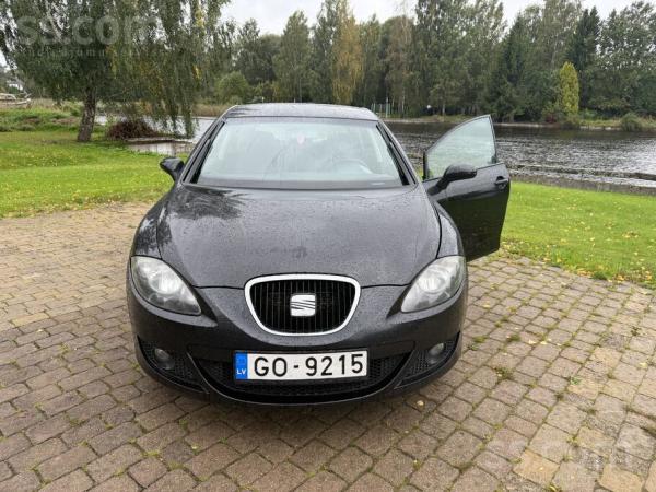 SEAT Leon 2007 in Riga on AUTOMOTO.COM.LV Black SEAT Leon 2007 in Riga, with an engine capacity of 1.60 L and mileage of 280 thousand km for 1500 €, photo 1 on AUTOMOTO.COM.LV