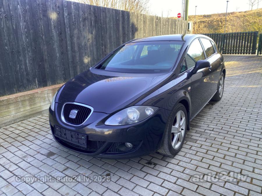 Melns SEAT Leon 2008 Tallina, ar dzinēja tilpumu 2.00 L un nobraukumu 269 tūkst. km par 3290 €, foto 1 vietnē AUTOMOTO.COM.LV