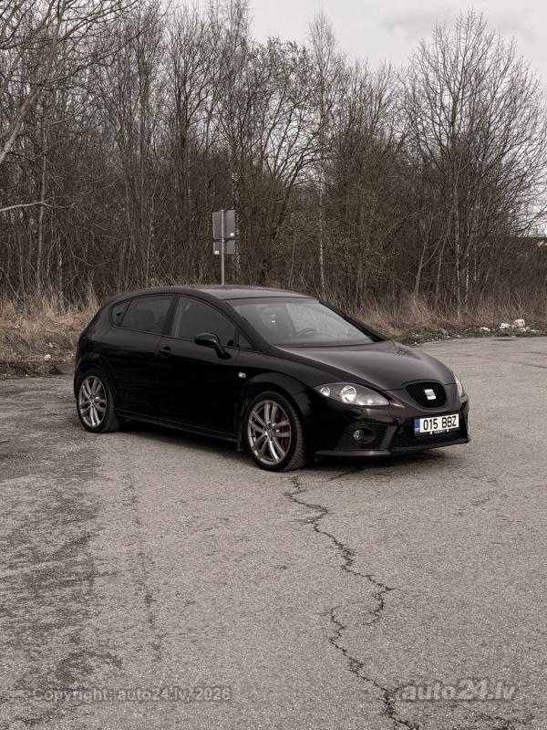Melns SEAT Leon 2008 Tallina, ar dzinēja tilpumu 2.00 L un nobraukumu 218 tūkst. km par 5200 €, foto 2 vietnē AUTOMOTO.COM.LV